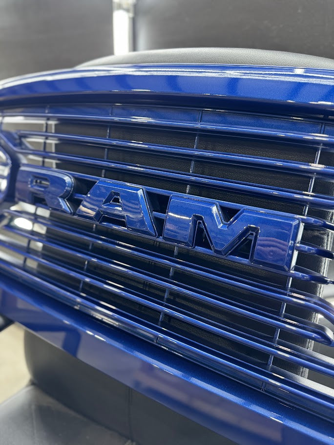 2009 - 18 DODGE RAM 1500 FRONT GRILLE NON-DRL *PAINT CODE: PCL* *RAM E ...