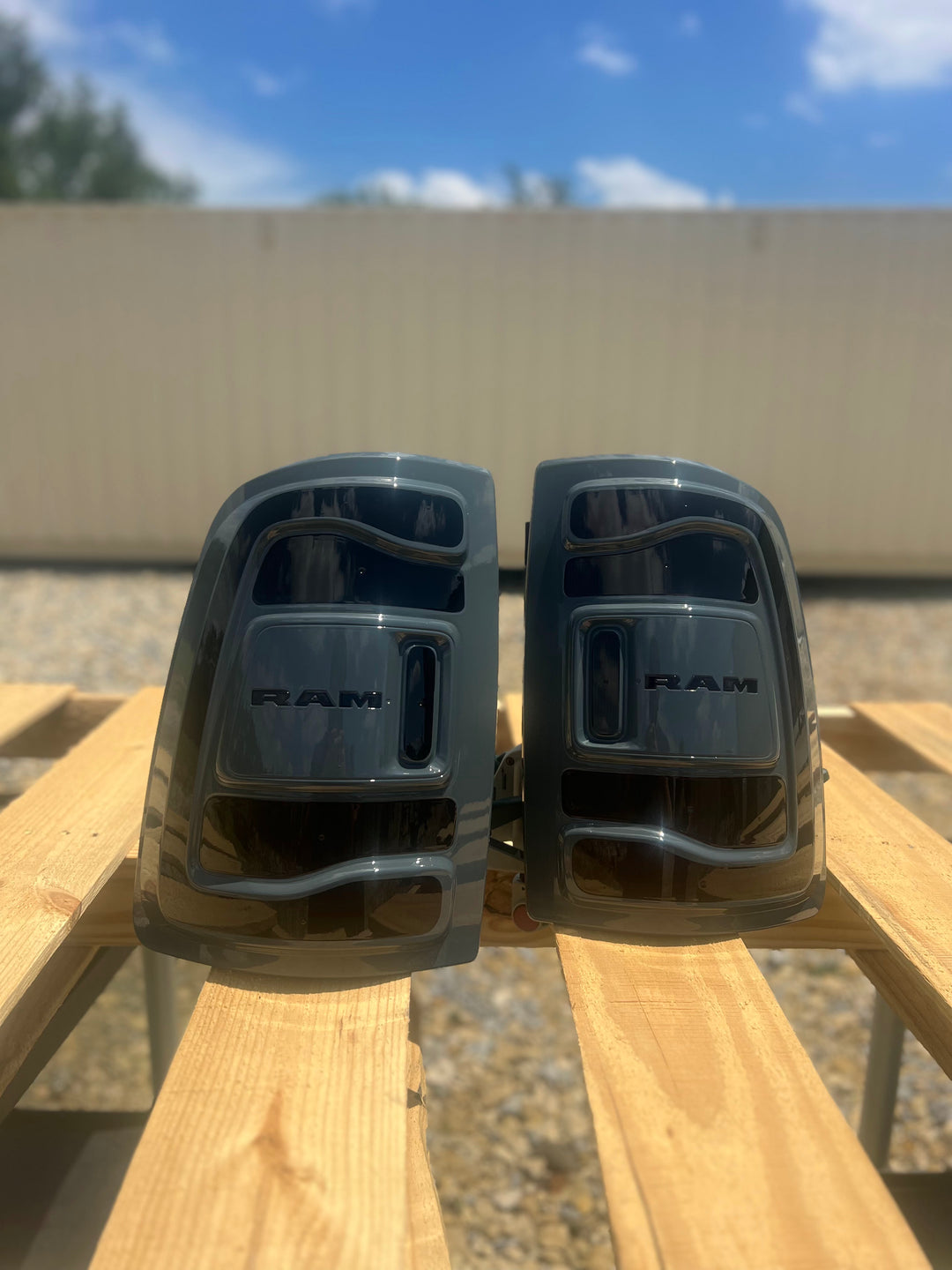 PRE BUILT 2019+ DODGE RAM OEM 5TH GEN TAIL LIGHTS (ALSO FITS 4TH GEN ...