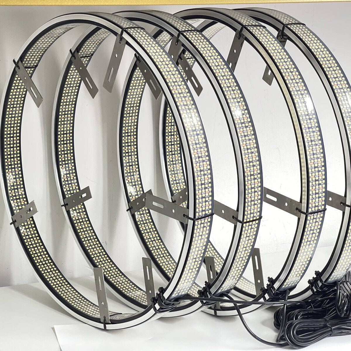 10 ROW HIGH INTENSITY WHITE WHEEL LIGHTS – MwCustoms Inc.