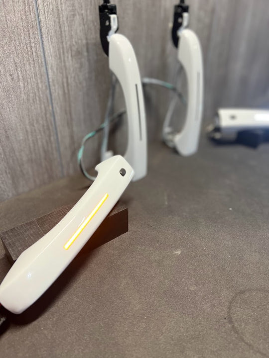 2014-2022 JEEP GRAND CHEROKEE SWITCHBACK LED DOOR HANDLES – MwCustoms Inc.