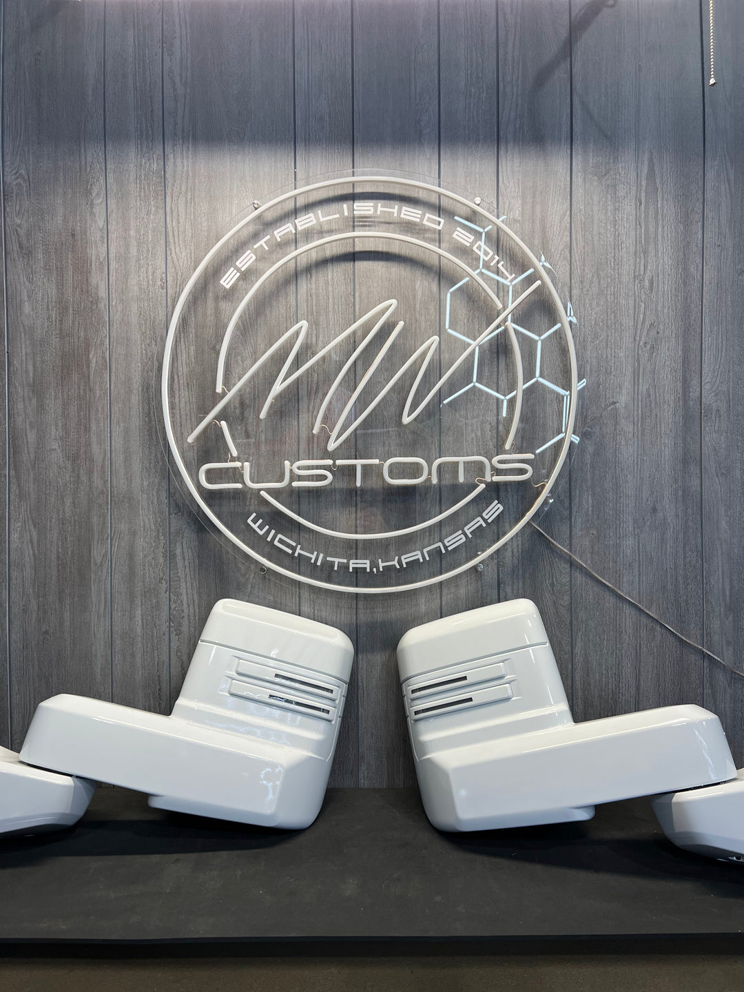 CUSTOM GM TOW MIRRORS 2019-2024 1500 ONLY – MwCustoms Inc.